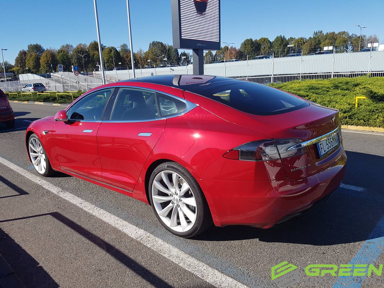 Tesla Model S 100D: lo stato dell'arte dell'auto elettrica. La nostra ...