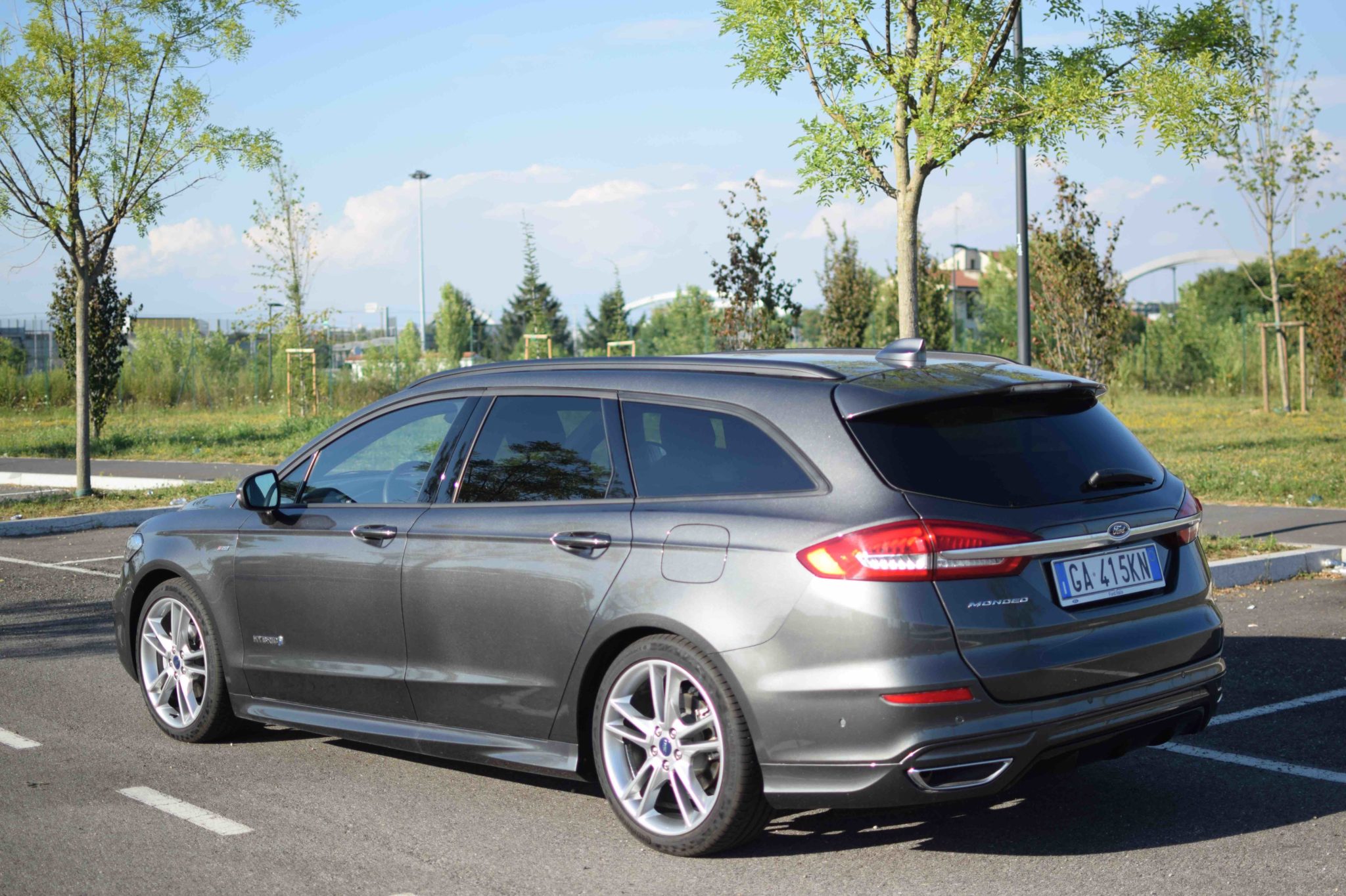 Ford Mondeo Wagon Hybrid ST Line: la prova su strada dell'ibrida ...
