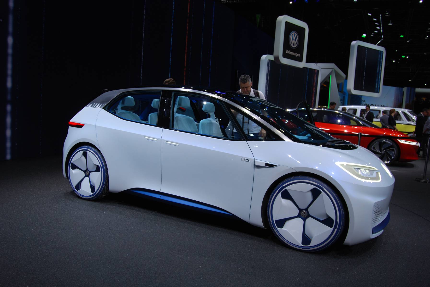 La Golf del futuro? Sarà sicuramente elettrica ed assomiglierà alla ...